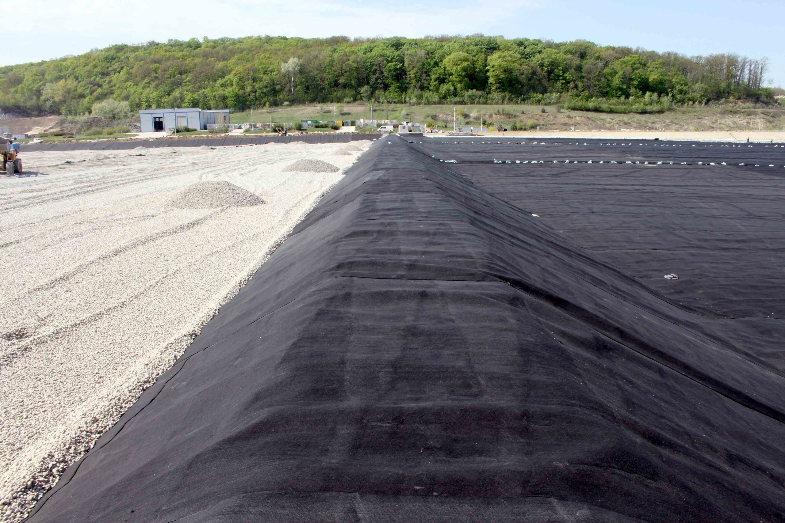 Landfill construction in Hungary - BontexGeo